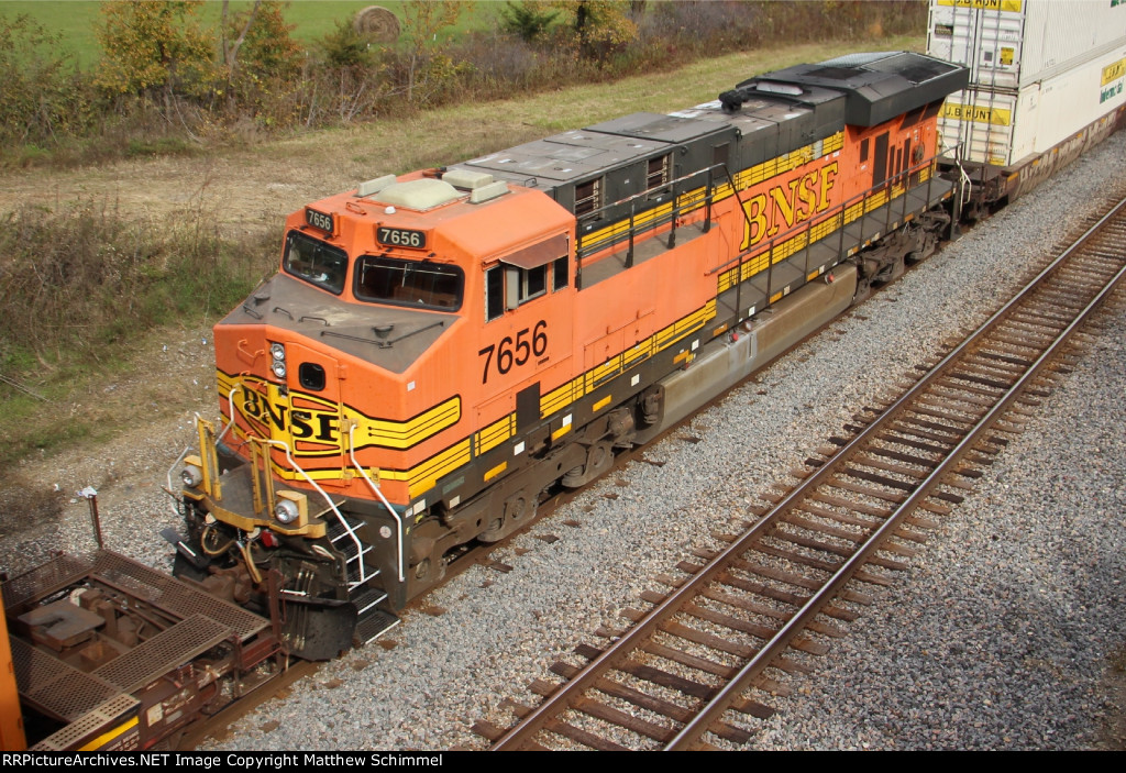 BNSF 7656 - Solo Mid Train DPU